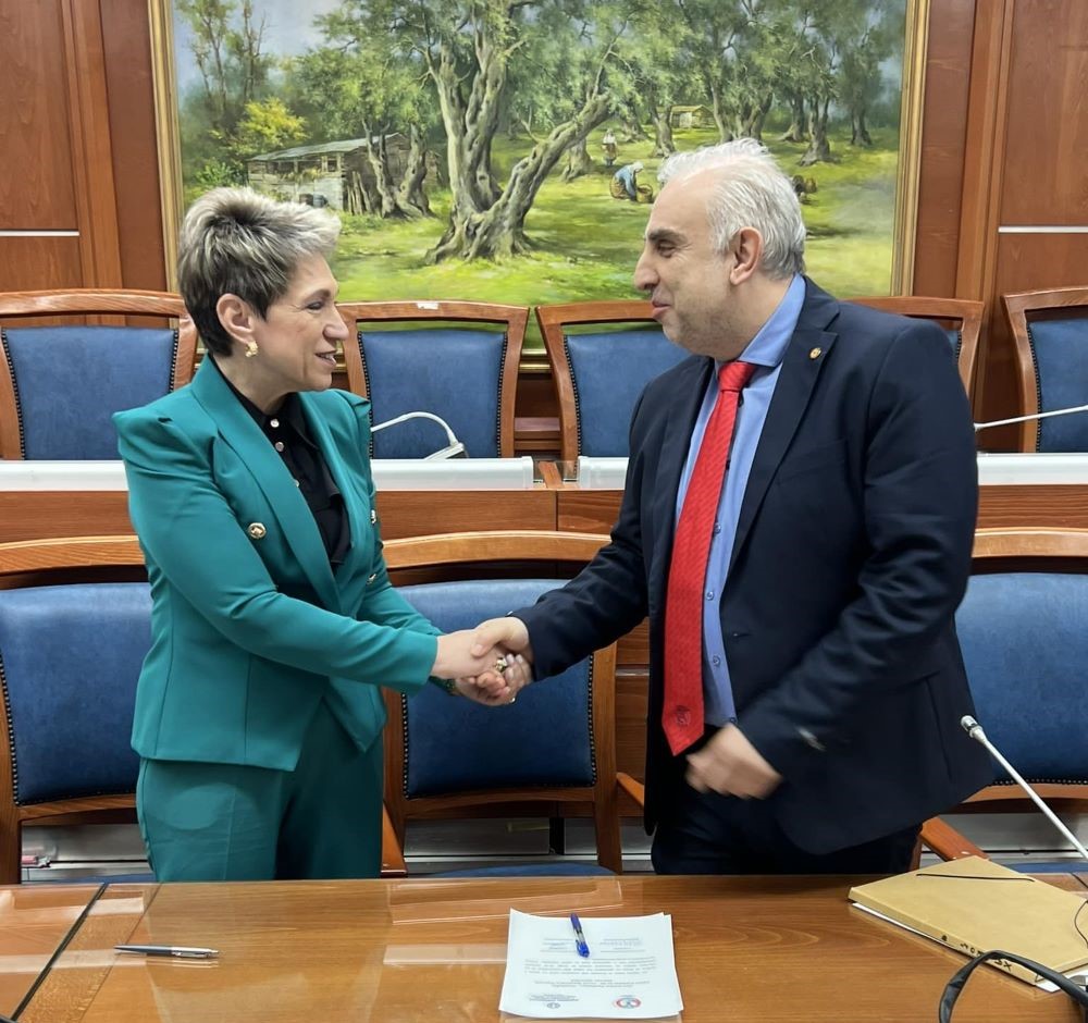 Δωρεά 30.000€ της ΑΧΕΠΑ Κέρκυρας στο Νοσοκομείο για εκπαιδευτικά ...